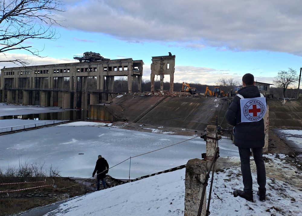 Ukraine : La réparation de deux barrages réduit le risque d ...