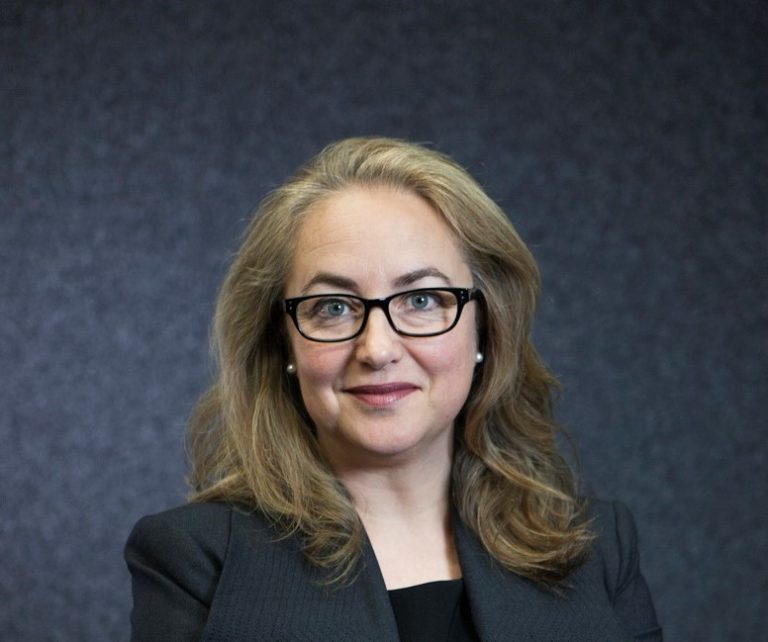 Helen Durham - Droit et Politiques humanitaires