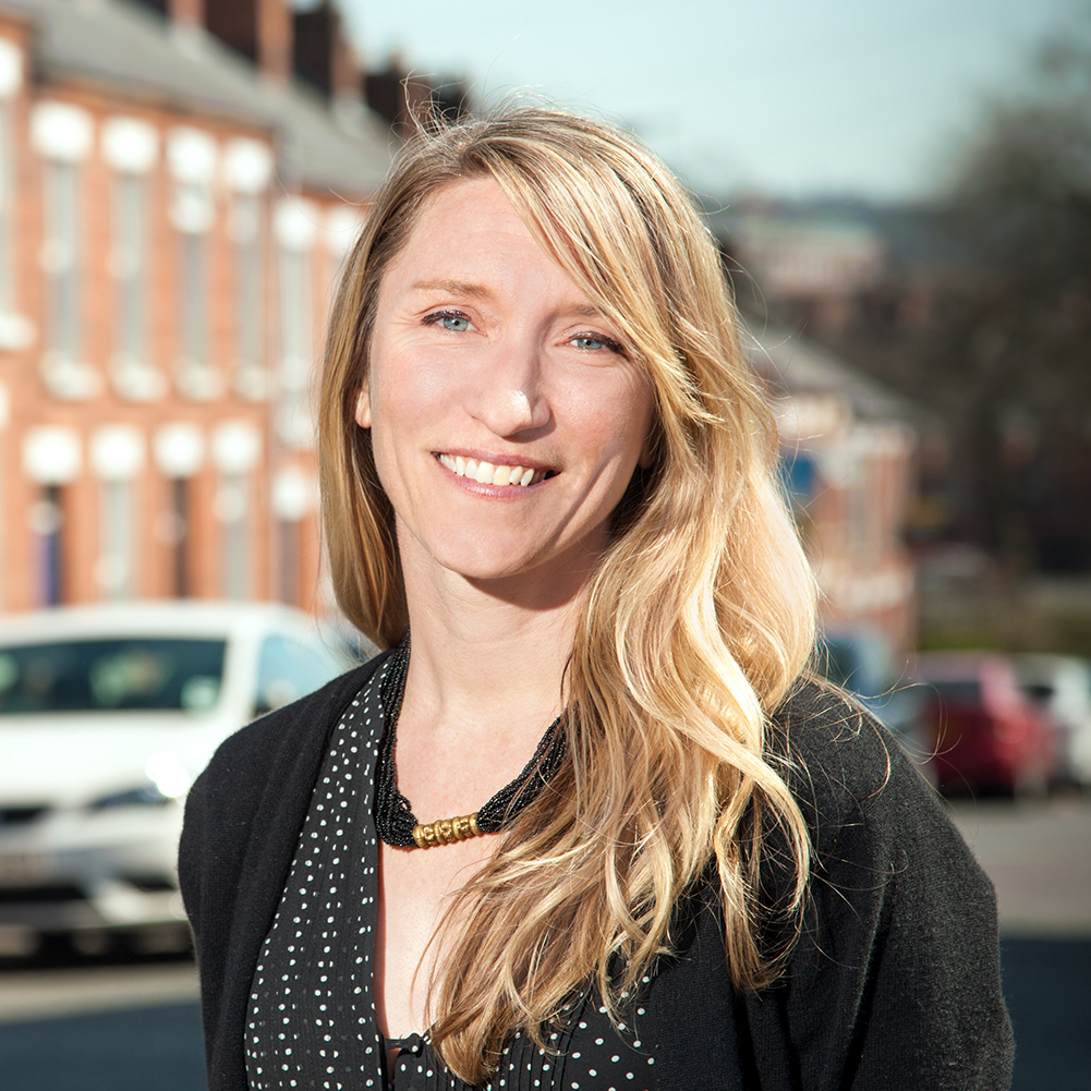 Dr Laura K Taylor - Derecho y Políticas Humanitarias