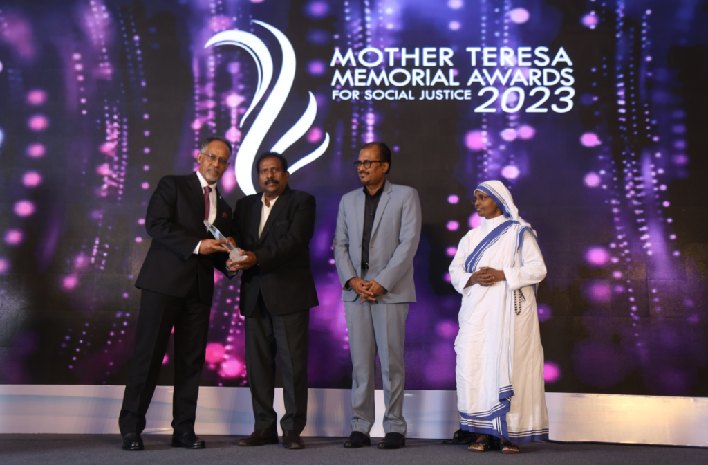 ICRC honoured in India with the Mother Teresa Memorial Award for Social ...