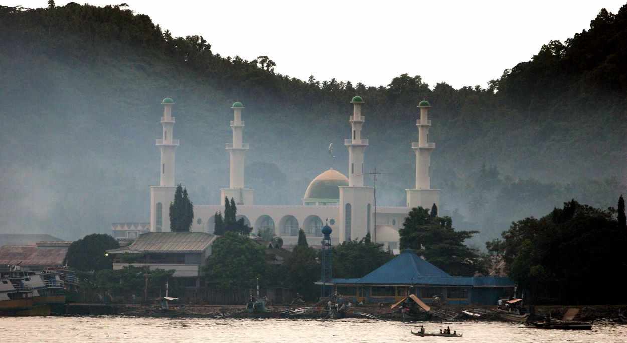 Tausug Book on the Intersection between Islamic Shariah and IHL - Religion and Humanitarian ...